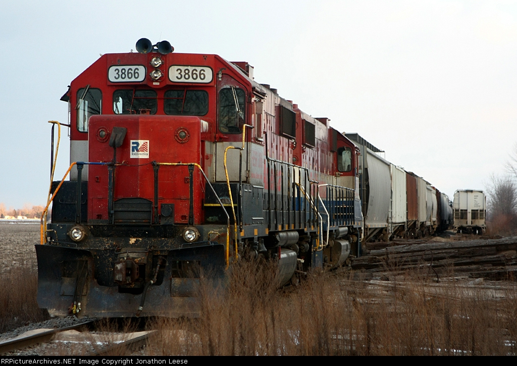 The Huron & Eastern train from the thumb tied down